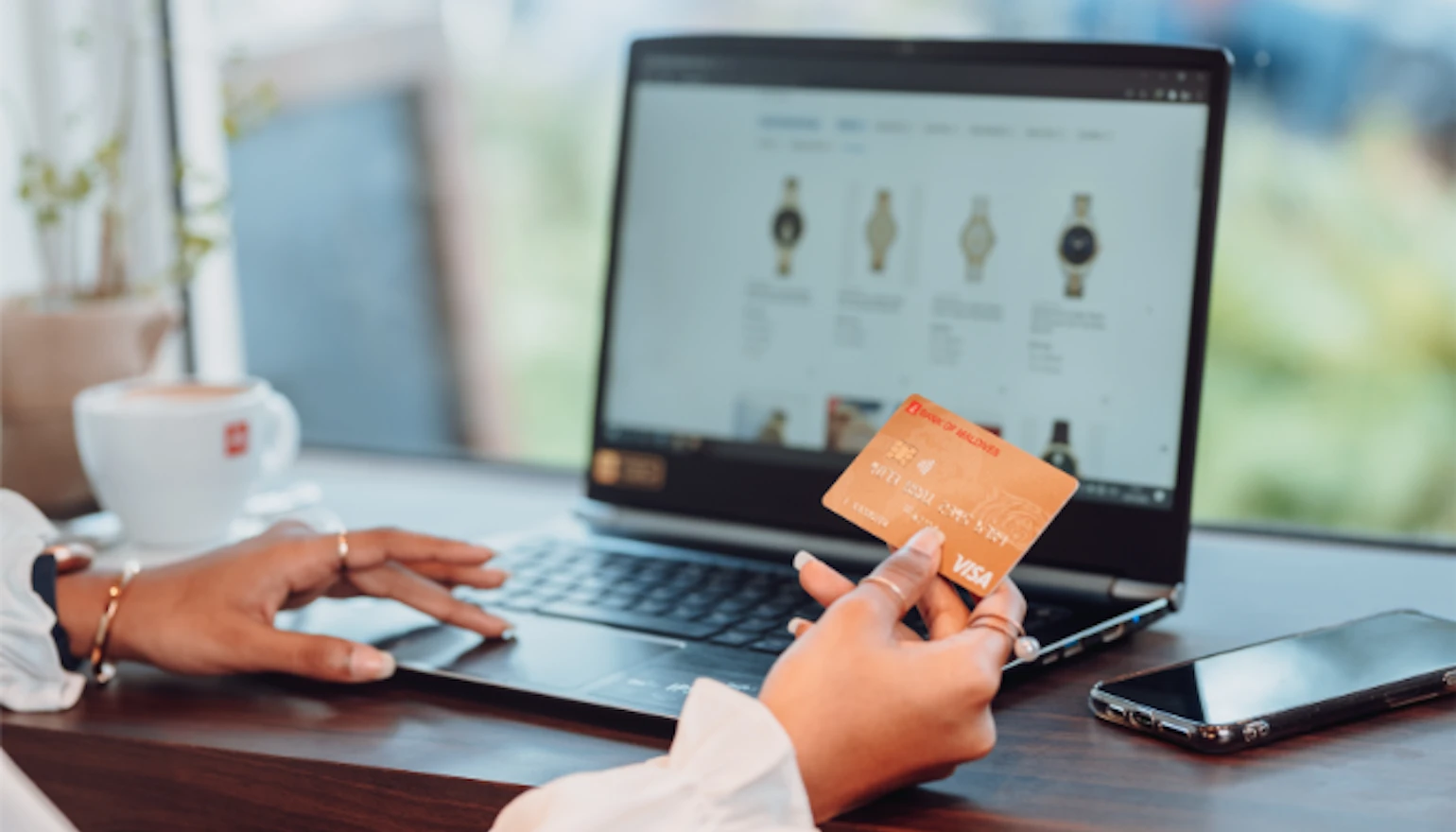 BML-issued Visa cards face interruptions in online shopping | Atoll Times